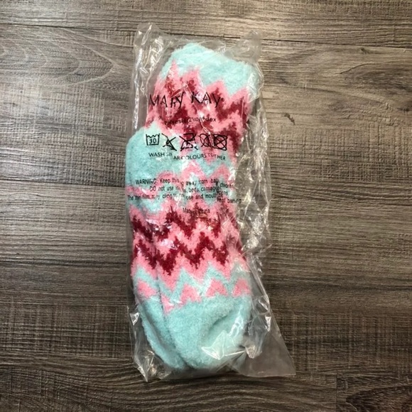 Mary Kay | Accessories | Nwt Mary Kay Fuzzy Socks | Poshmark